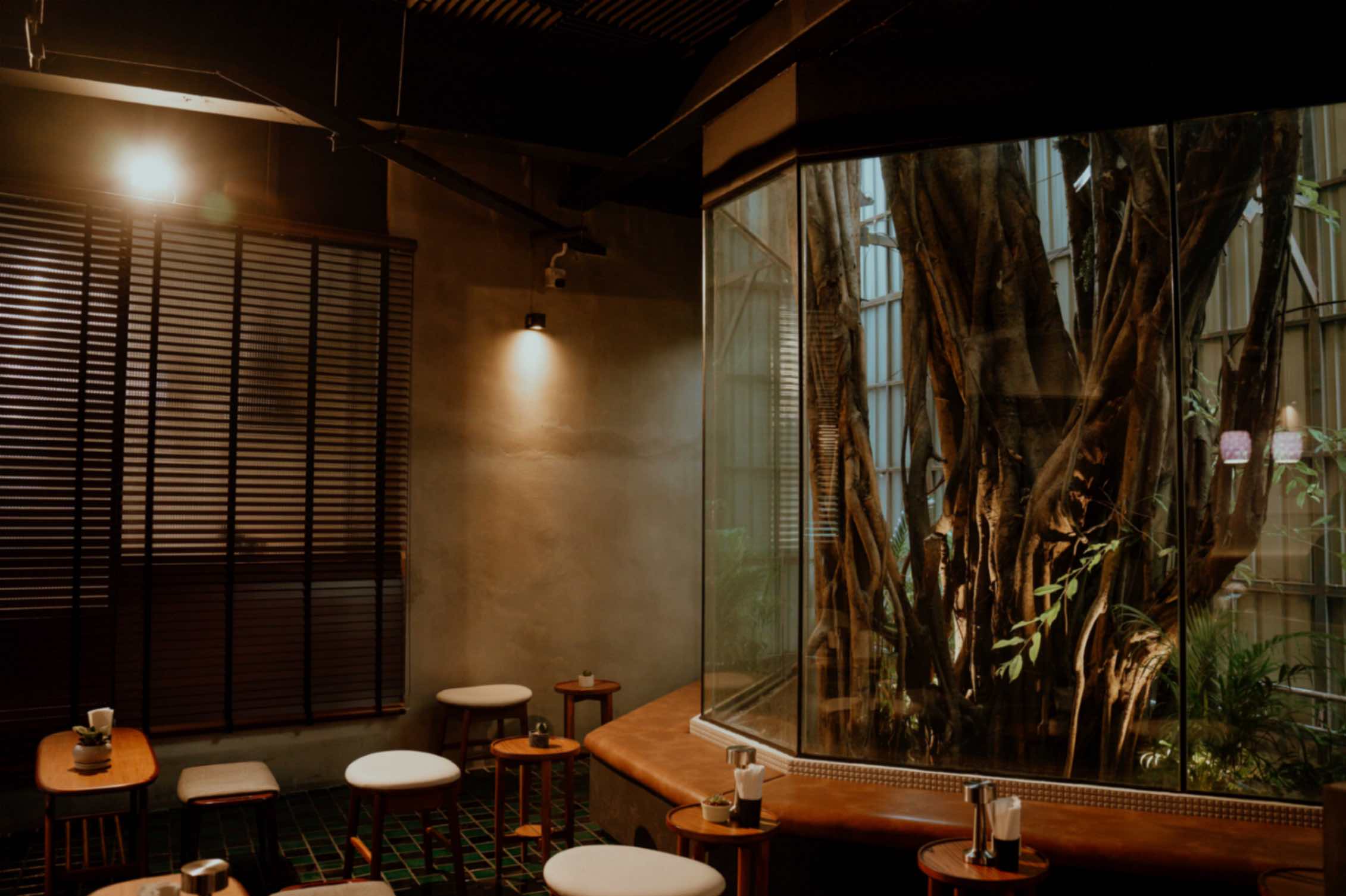 Break the Rule, Be a Gold And Follow the Trend: BAR IRIS ค็อกเทลบาร์ที่ไม่ทำตามกฎ แต่ขอให้สนุกใน ...